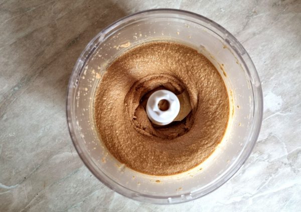 The Best Homemade Peanut Butter Recipe (5 Minutes!) - Natasha's Home